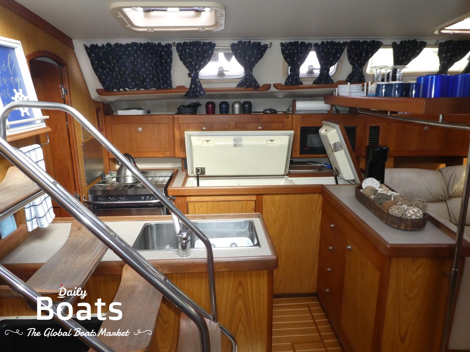 2001 Hunter 460 for sale. View price, photos and Buy 2001 Hunter 460 ...