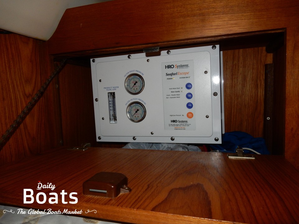 2001 Hunter 460 for sale. View price, photos and Buy 2001 Hunter 460 ...