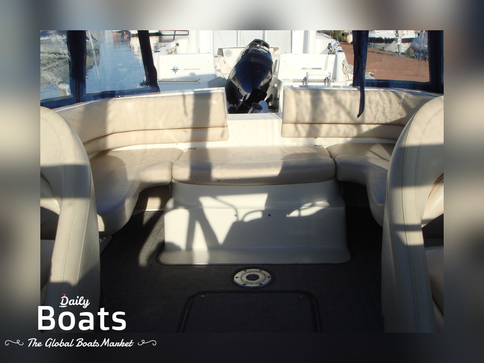 2004 Larson Cabrio 220 for sale. View price, photos and Buy 2004 Larson ...