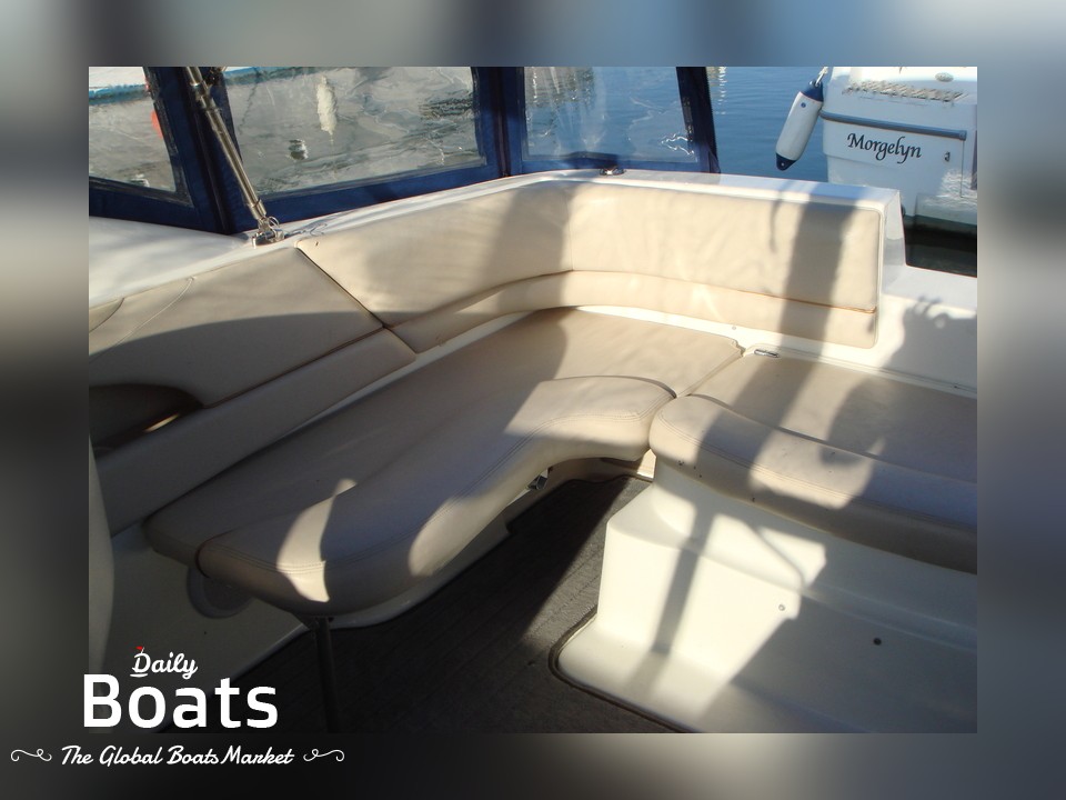 2004 Larson Cabrio 220 for sale. View price, photos and Buy 2004 Larson ...