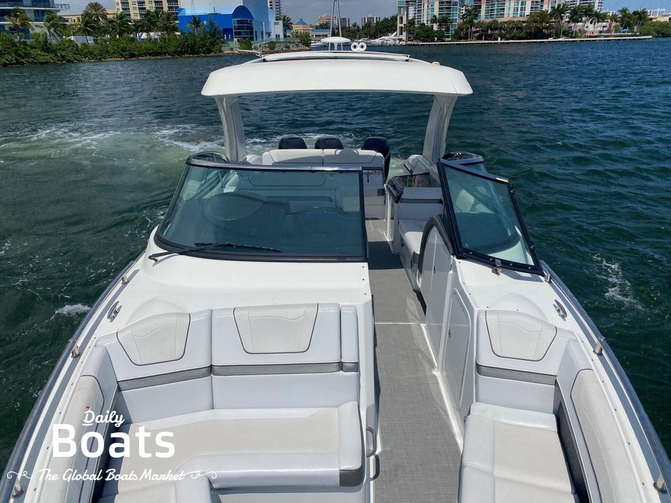 2019 Formula 350 Crossover Bowrider for sale. View price, photos and ...