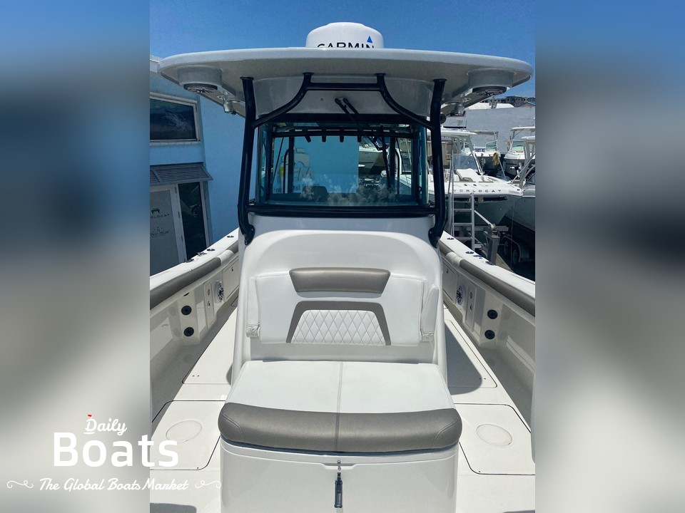 2021 World Cat 325 Cc for sale. View price, photos and Buy 2021 World ...