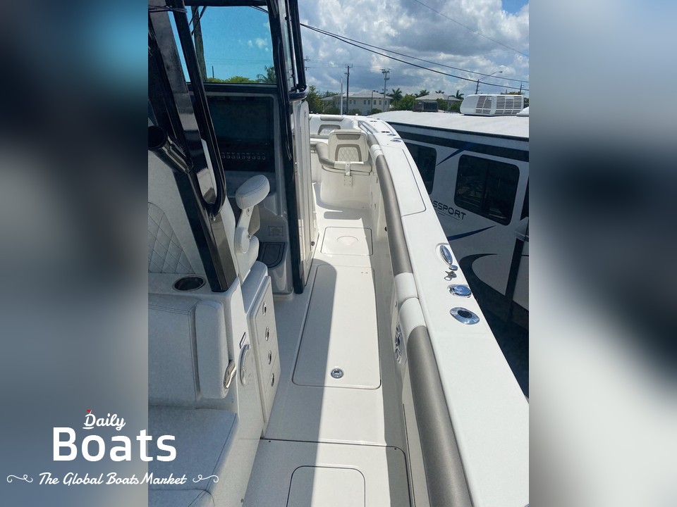 2021 World Cat 325 Cc for sale. View price, photos and Buy 2021 World ...