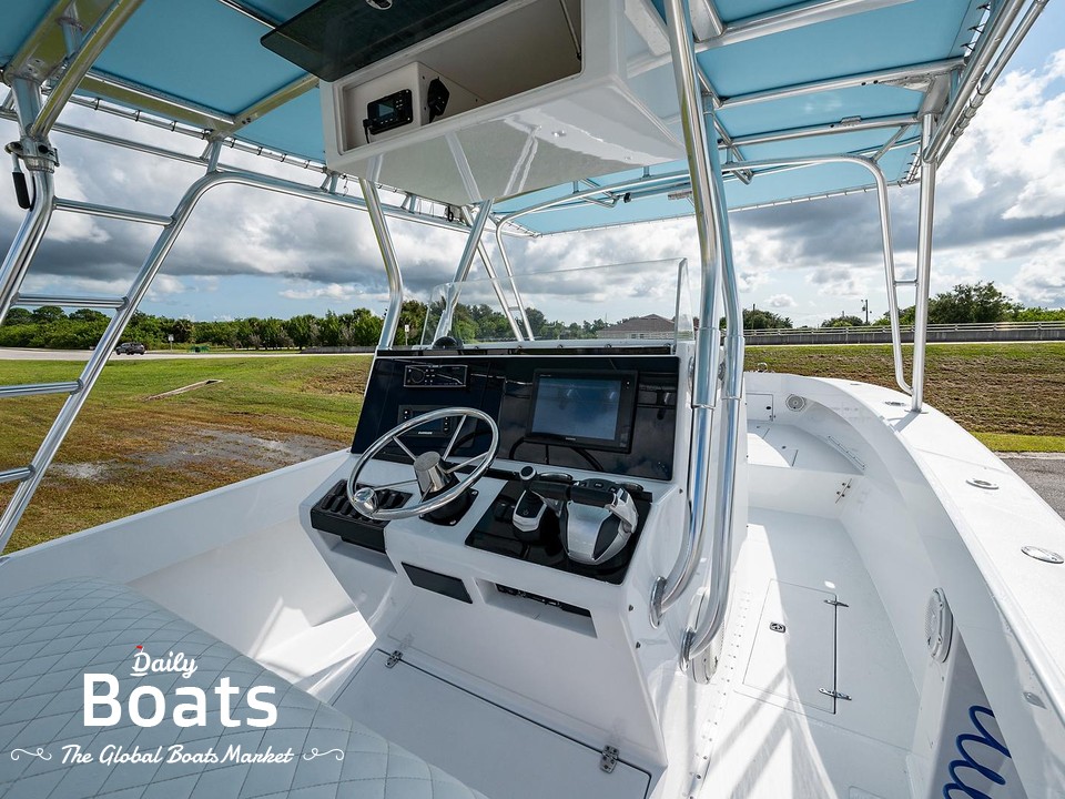 1992 Jupiter Center Console for sale. View price, photos and Buy 1992 ...