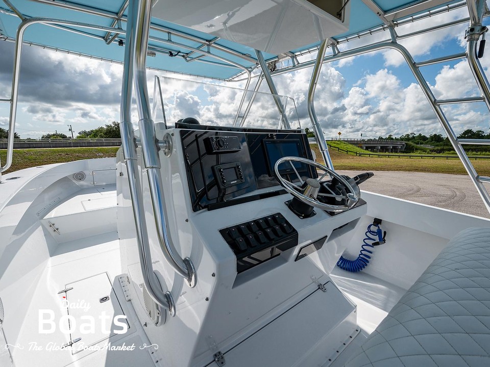 1992 Jupiter Center Console for sale. View price, photos and Buy 1992 ...