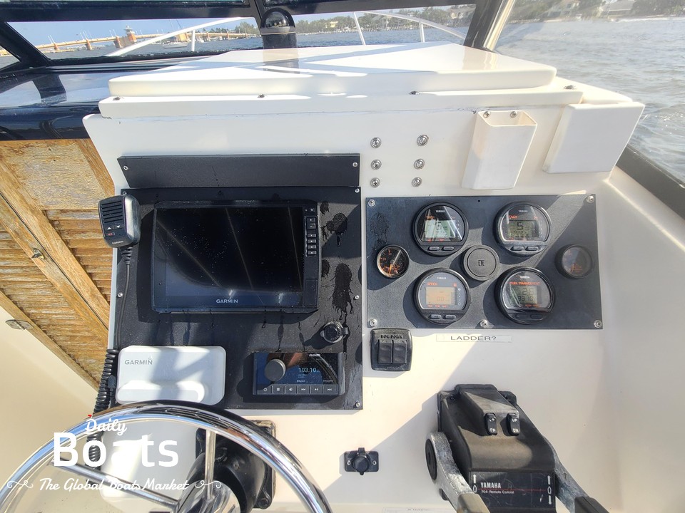 1990 Mako 260 Walkaround for sale. View price, photos and Buy 1990 Mako ...