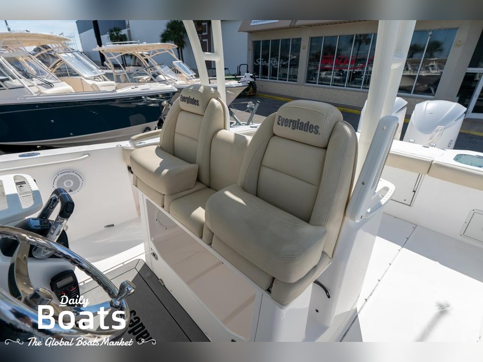 2017 Everglades 325Cc for sale. View price, photos and Buy 2017 ...