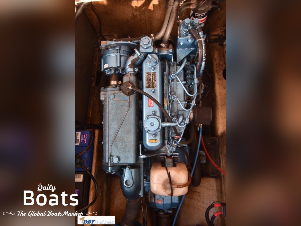 1984 Custom Cuddles 30Ft Flybridge Cruiser for sale. View price, photos ...