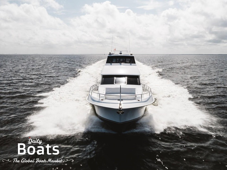 1996 Lazzara Yachts 80 Cockpit Motor for sale. View price, photos and ...