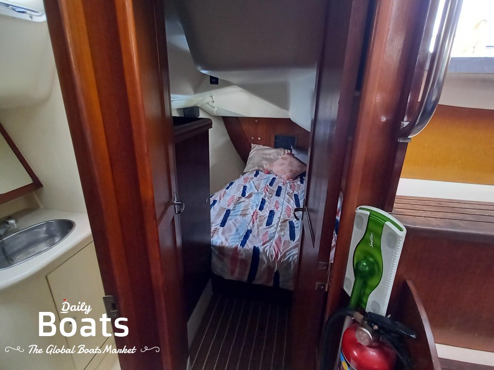 2004 Hunter 44 Deck Salon for sale. View price, photos and Buy 2004 ...