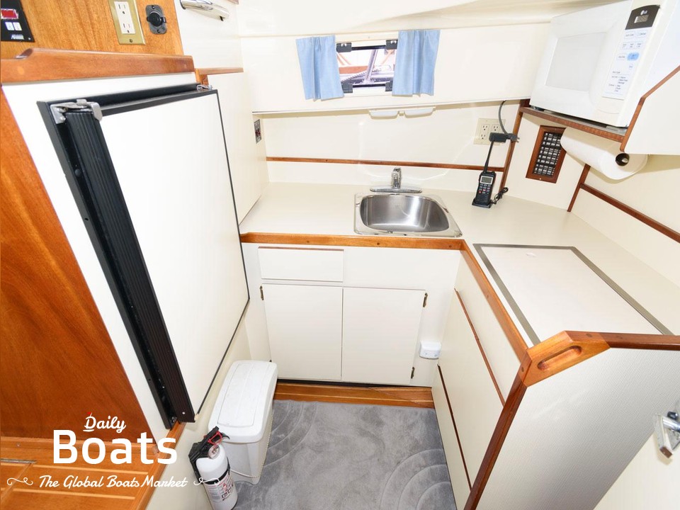 2001 Camano 31 Troll for sale. View price, photos and Buy 2001 Camano ...