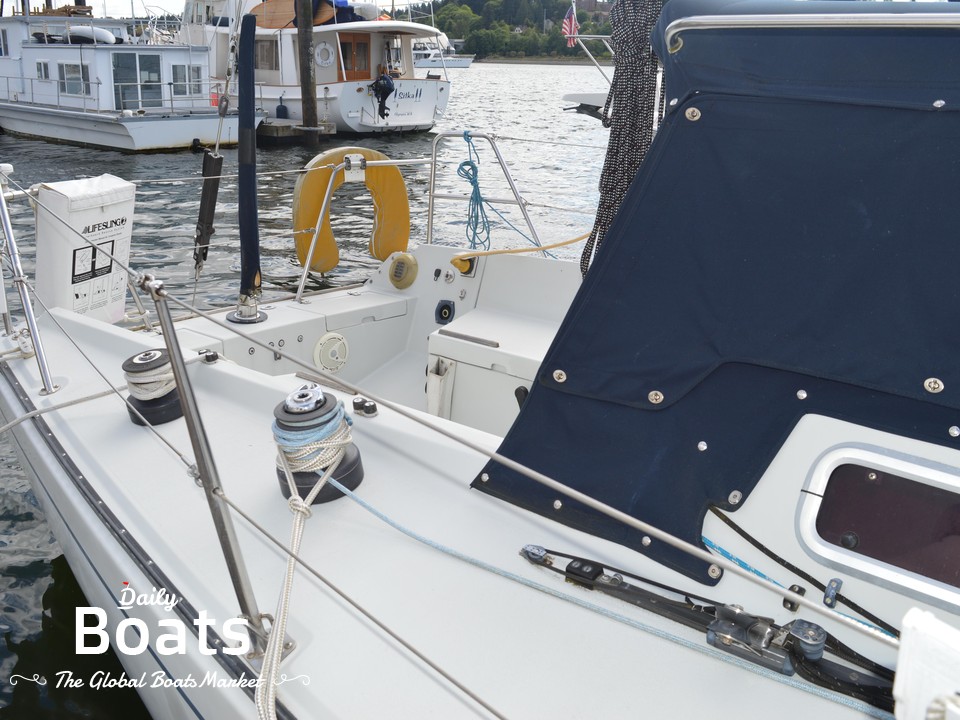 1990 Ericson Olson for sale. View price, photos and Buy 1990 Ericson ...