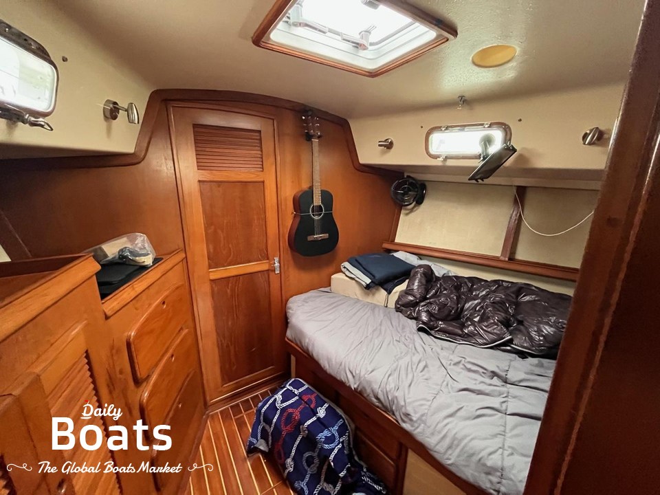 1993 Island Packet 38 for sale. View price, photos and Buy 1993 Island ...