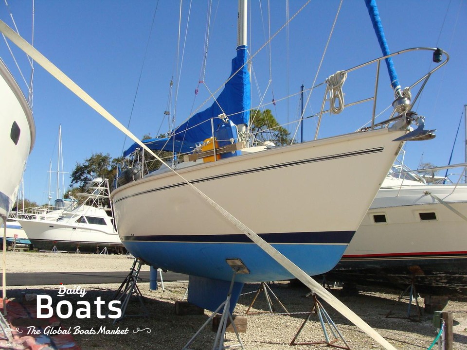 1986 Pearson P33-2 for sale. View price, photos and Buy 1986 Pearson ...