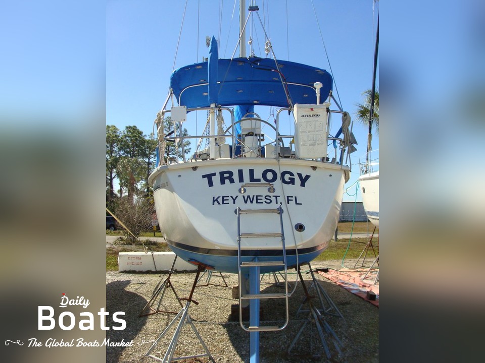 1986 Pearson P33-2 for sale. View price, photos and Buy 1986 Pearson ...