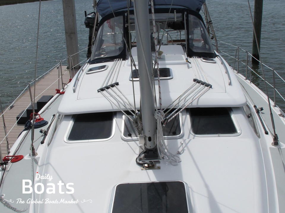 2007 Hunter 41 Deck Salon for sale. View price, photos and Buy 2007 ...