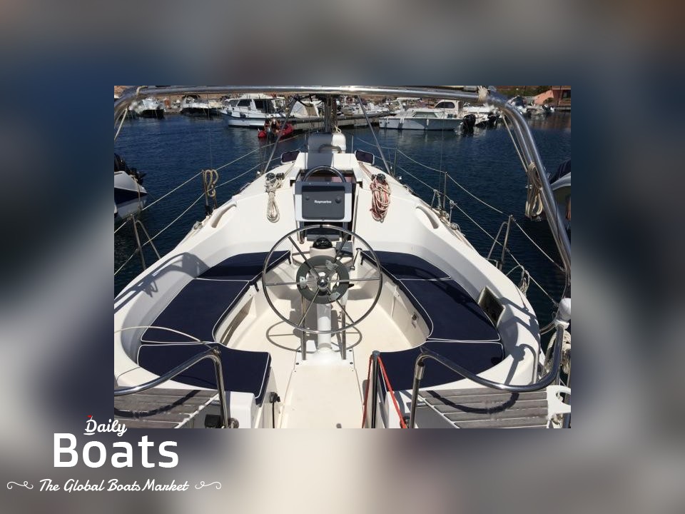 2003 Hunter Legend 326 for sale. View price, photos and Buy 2003 Hunter ...