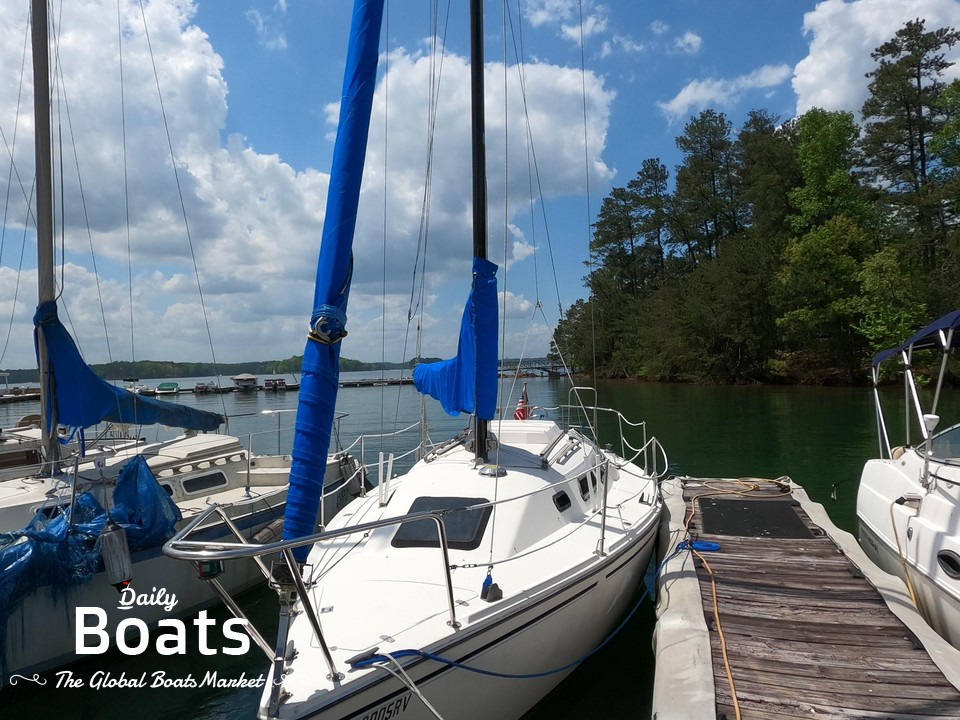 1985 Starwind 27 for sale. View price, photos and Buy 1985 Starwind 27 ...
