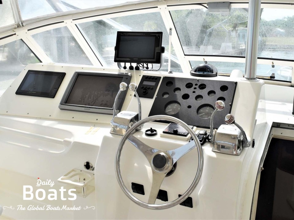 2000 Ocean Yachts 40 Ss Express for sale. View price, photos and Buy ...