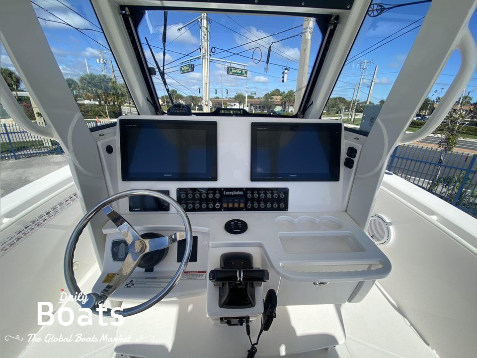 2016 Everglades 325Cc for sale. View price, photos and Buy 2016 ...