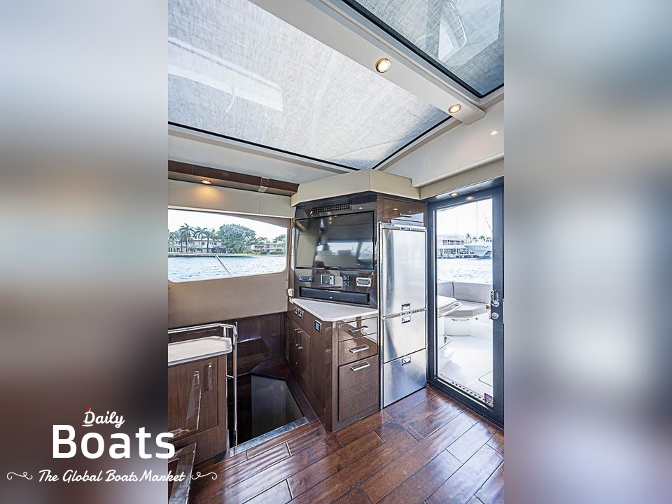 2017 Carver C52 Coupe for sale. View price, photos and Buy 2017 Carver ...