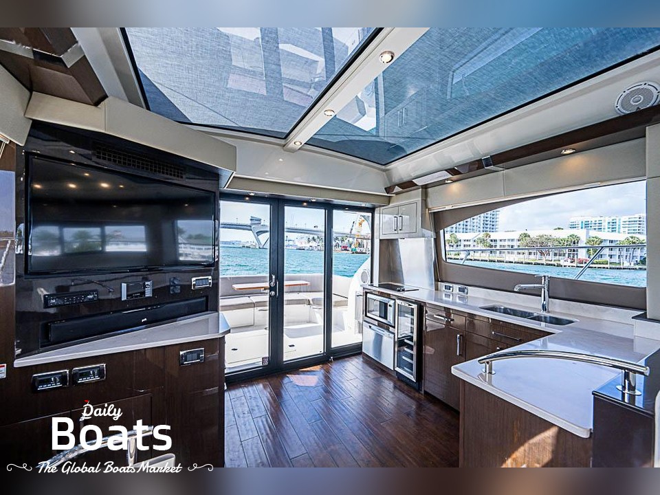 2017 Carver C52 Coupe for sale. View price, photos and Buy 2017 Carver ...