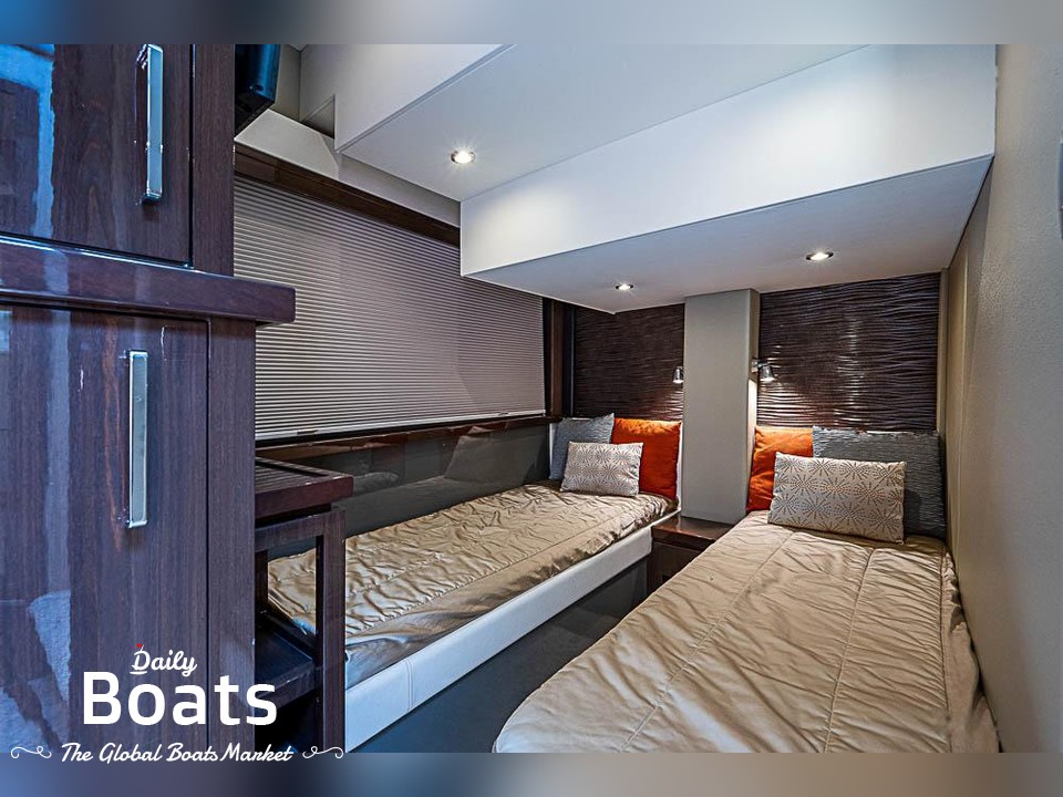 2017 Carver C52 Coupe for sale. View price, photos and Buy 2017 Carver ...