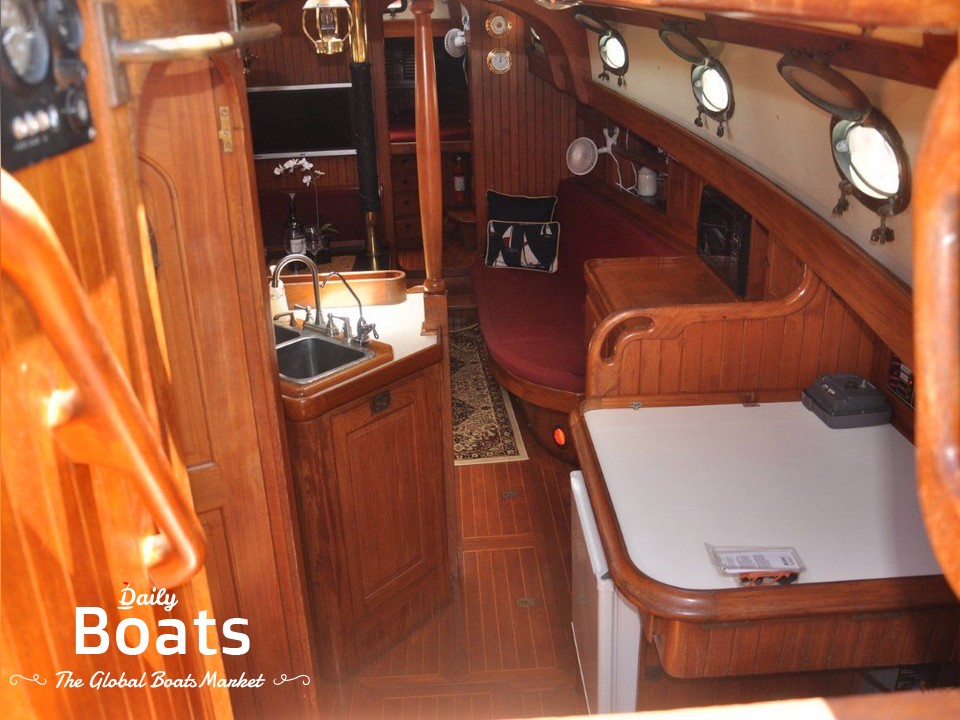 1984 Hans Christian 38T for sale. View price, photos and Buy 1984 Hans ...