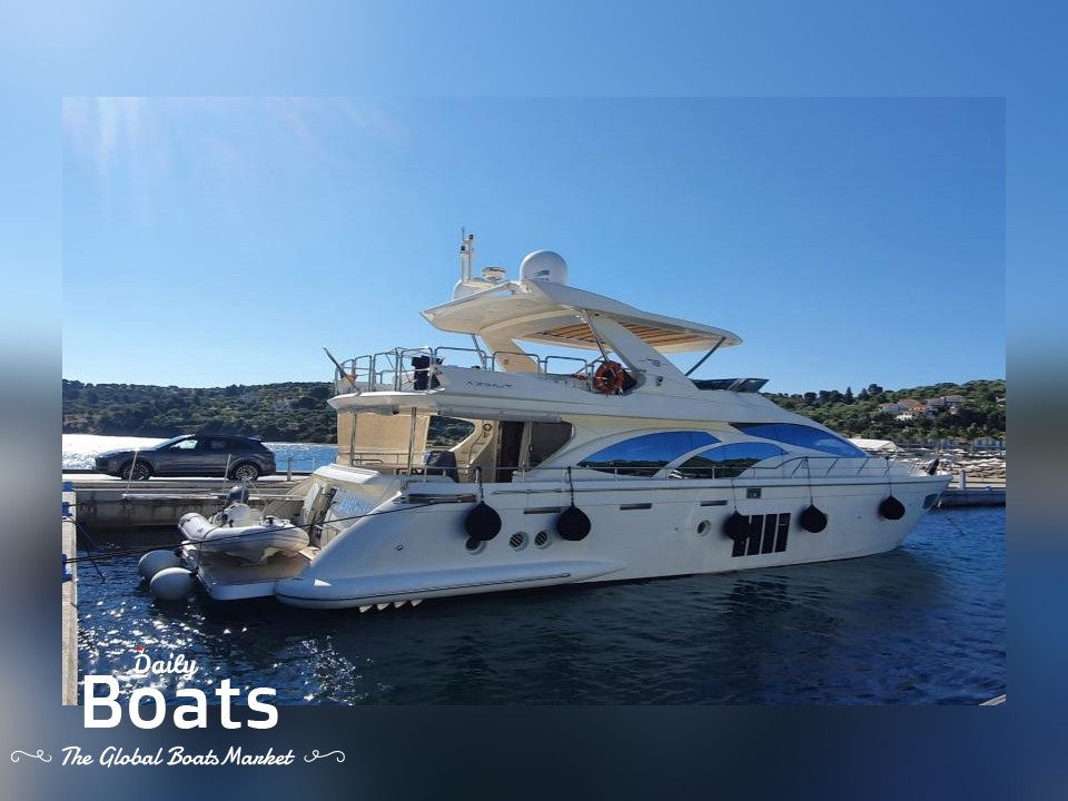 2010 Azimut 78 Flybridge for sale. View price, photos and Buy 2010 ...