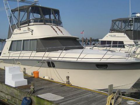 1986 Silverton 37 Convertible for sale. View price, photos and Buy 1986 ...