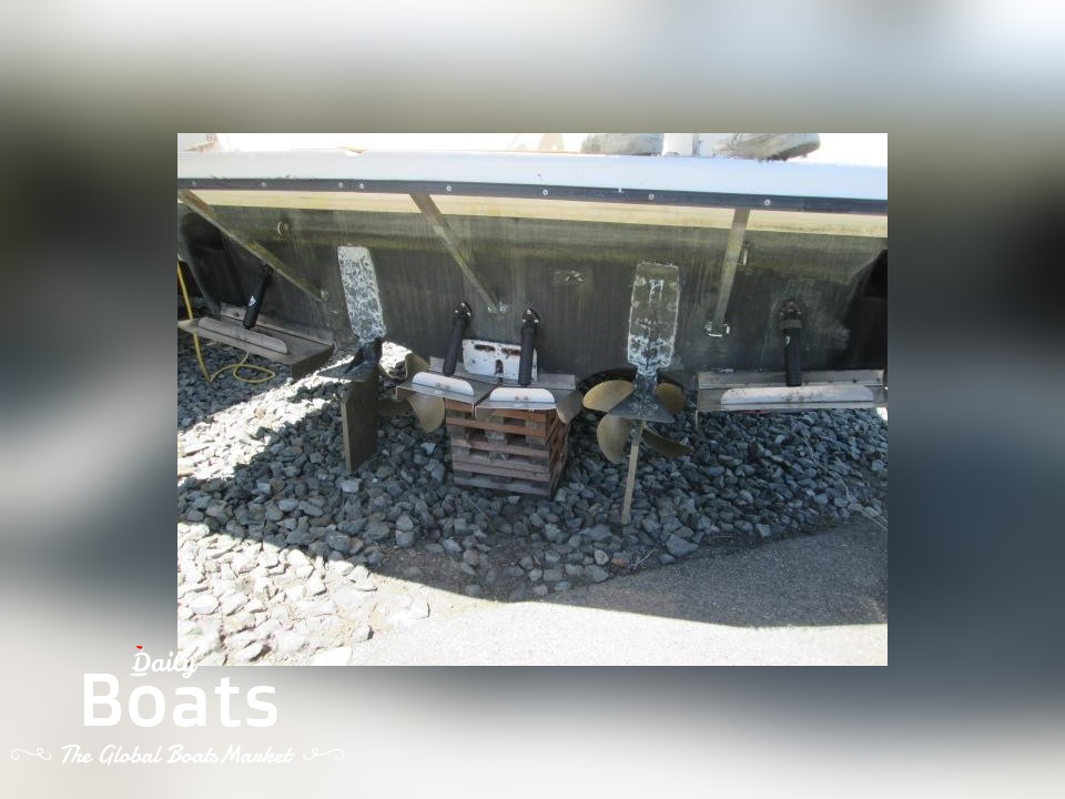 1998 Bayliner 3388 Command Bridge Motoryacht for sale. View price ...