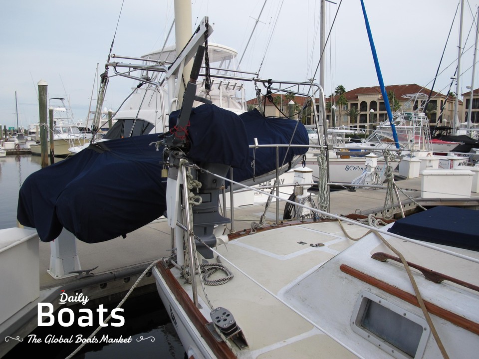 1984 Gulfstar 44 Cc for sale. View price, photos and Buy 1984 Gulfstar ...