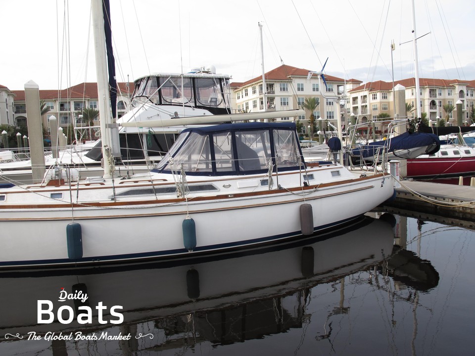 1984 Gulfstar 44 Cc for sale. View price, photos and Buy 1984 Gulfstar ...