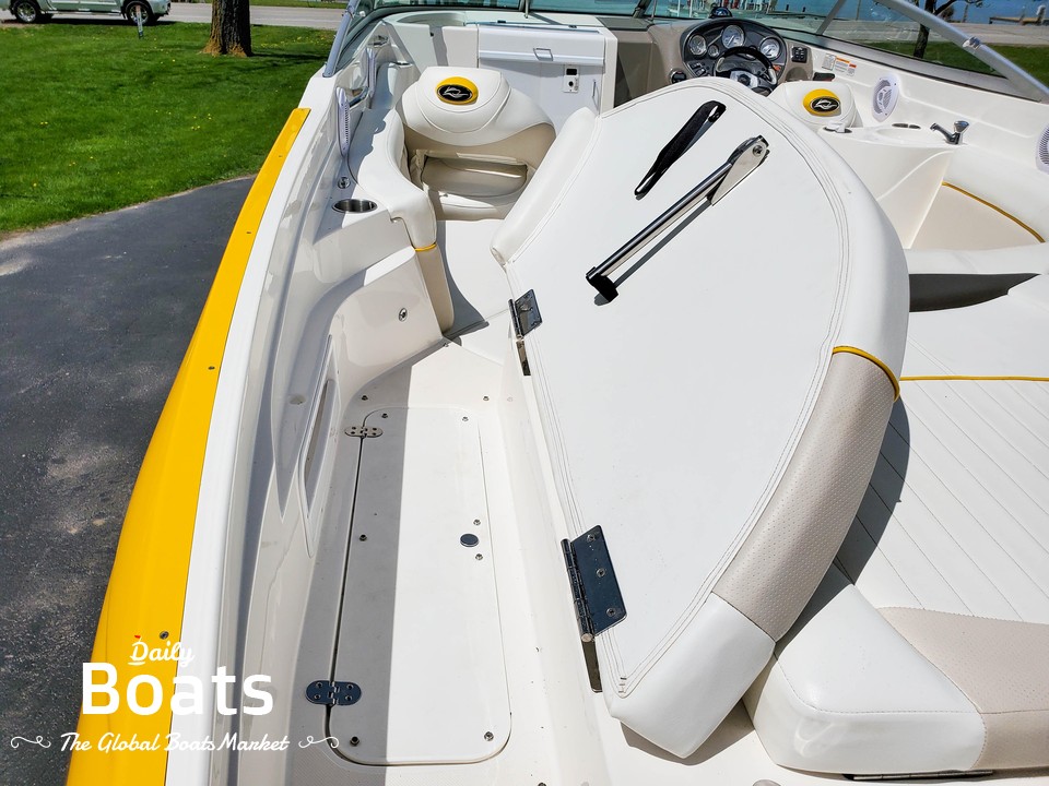 2007 Rinker 246 Captiva for sale. View price, photos and Buy 2007 ...