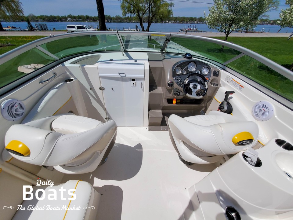 2007 Rinker 246 Captiva for sale. View price, photos and Buy 2007 ...