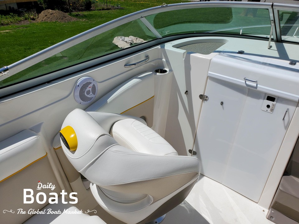 2007 Rinker 246 Captiva for sale. View price, photos and Buy 2007 ...