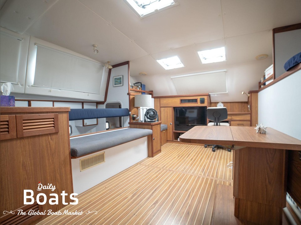 2004 Endeavour 38 Trawlercat for sale. View price, photos and Buy 2004 ...
