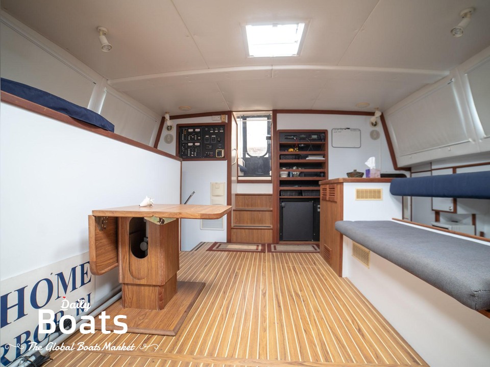 2004 Endeavour 38 Trawlercat for sale. View price, photos and Buy 2004 ...