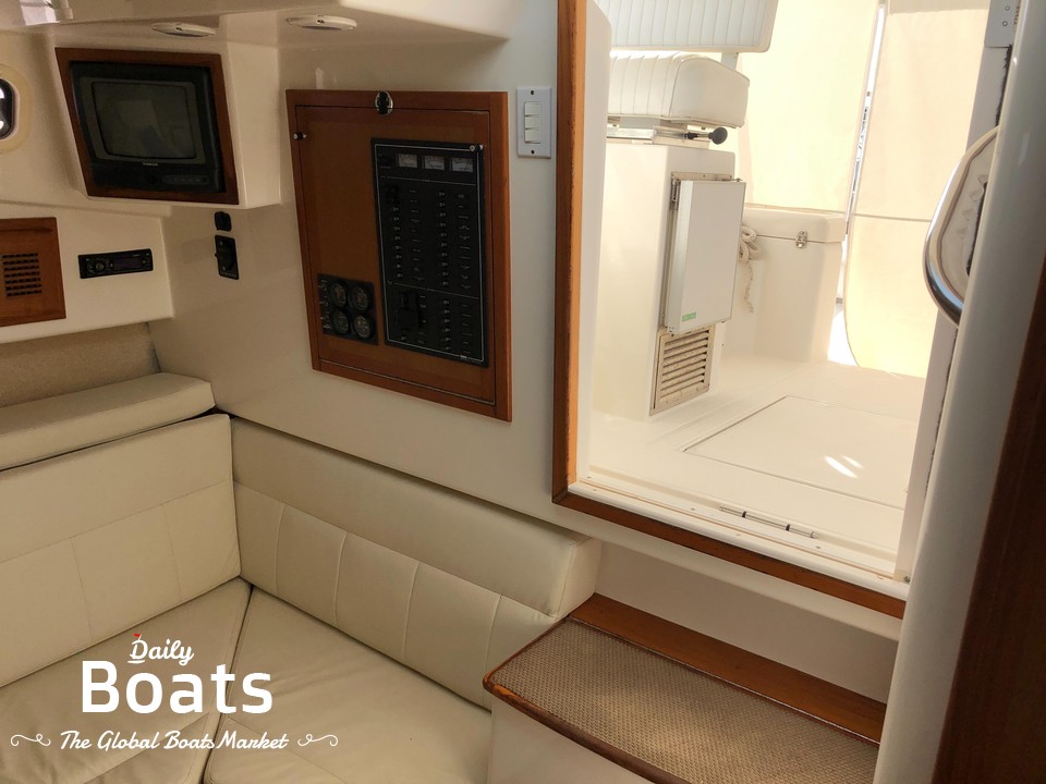 1999 Cabo 31 Express for sale. View price, photos and Buy 1999 Cabo 31 ...