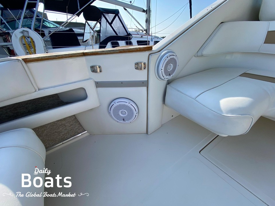 1990 Sea Ray 390 Express Cruiser for sale. View price, photos and Buy ...