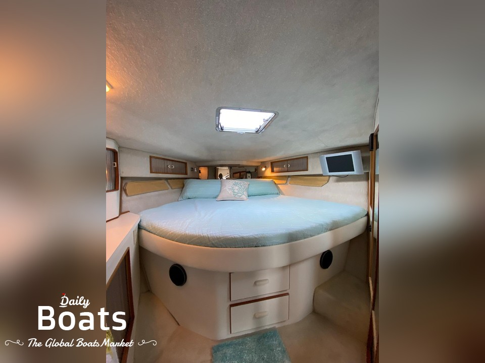 1990 Sea Ray 390 Express Cruiser for sale. View price, photos and Buy ...