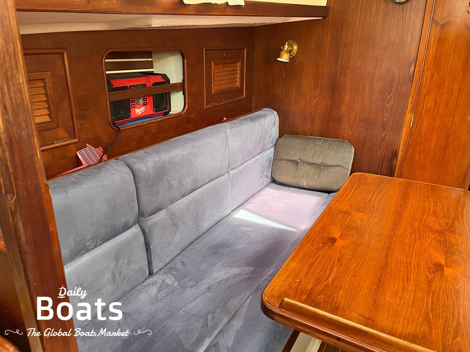 1986 Hinterhoeller Niagara 35 for sale. View price, photos and Buy 1986 ...