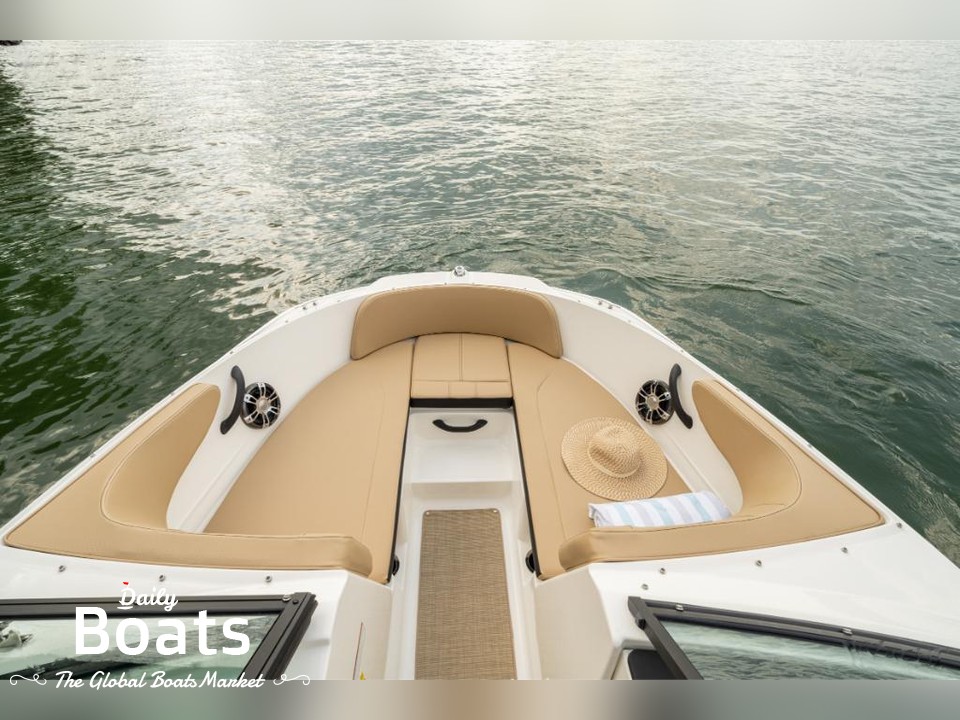 2022 Sea Ray Spx 210 for sale. View price, photos and Buy 2022 Sea Ray ...