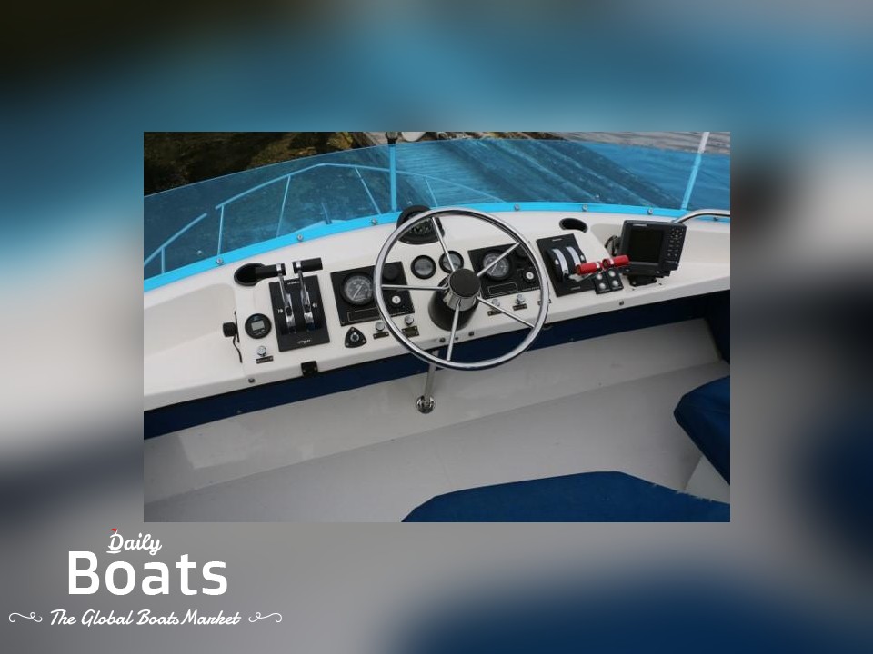 2000 Commander 30 for sale. View price, photos and Buy 2000 Commander ...