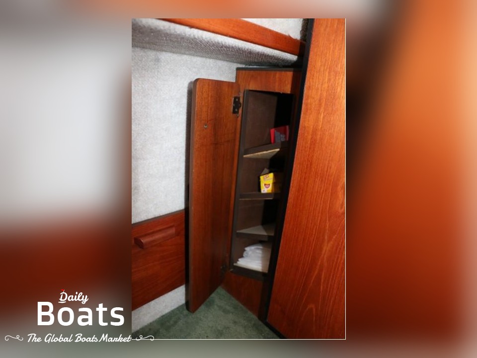 2000 Commander 30 for sale. View price, photos and Buy 2000 Commander ...