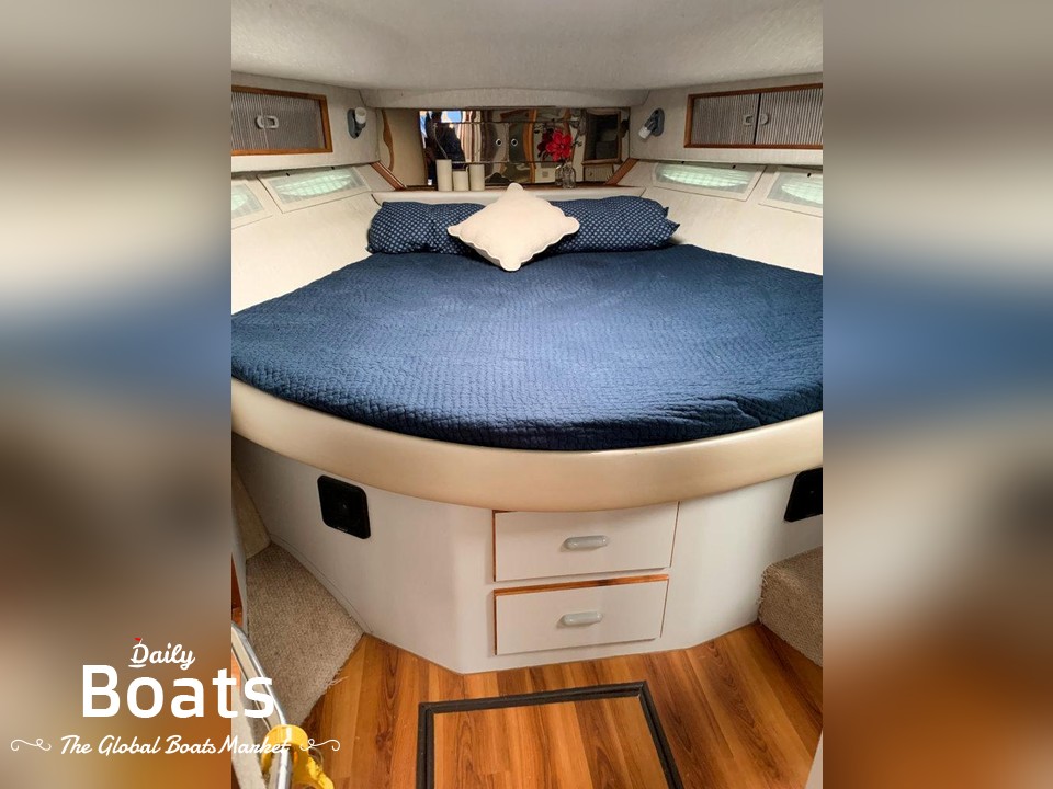 1990 Sea Ray 390 Express Cruiser for sale. View price, photos and Buy ...