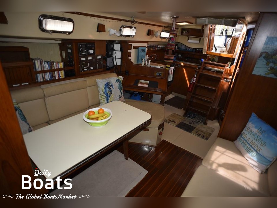 1992 Island Packet 38 for sale. View price, photos and Buy 1992 Island ...