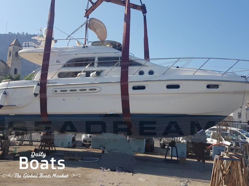 1999 Sealine F44 for sale. View price, photos and Buy 1999 Sealine F44 ...