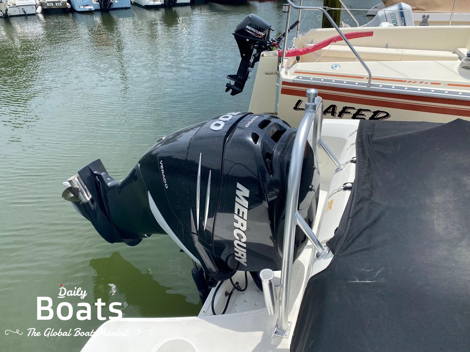 2018 Boston Whaler 230 Vantage for sale. View price, photos and Buy ...