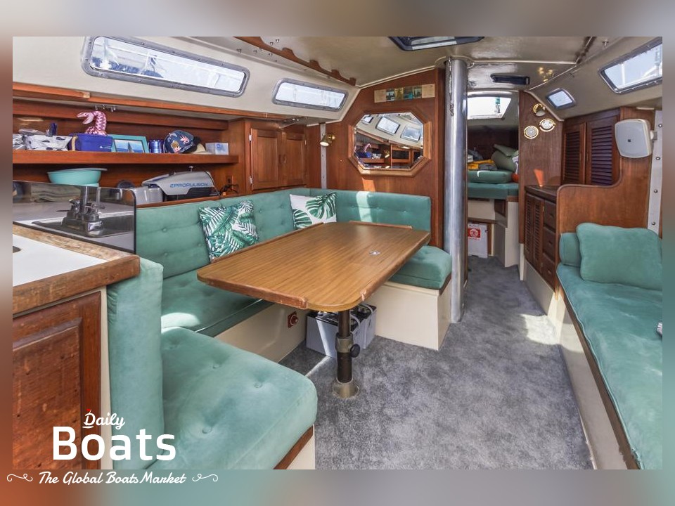 1984 Catalina 38 for sale. View price, photos and Buy 1984 Catalina 38 ...